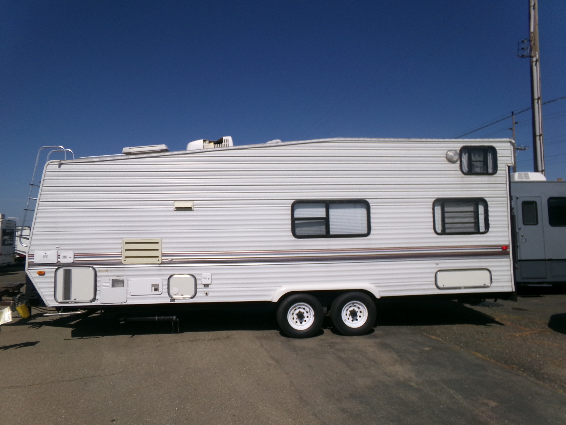 RV for sale: 2002 Layton Scout 5th Wheel 26' in Lodi Stockton CA - Lodi ...