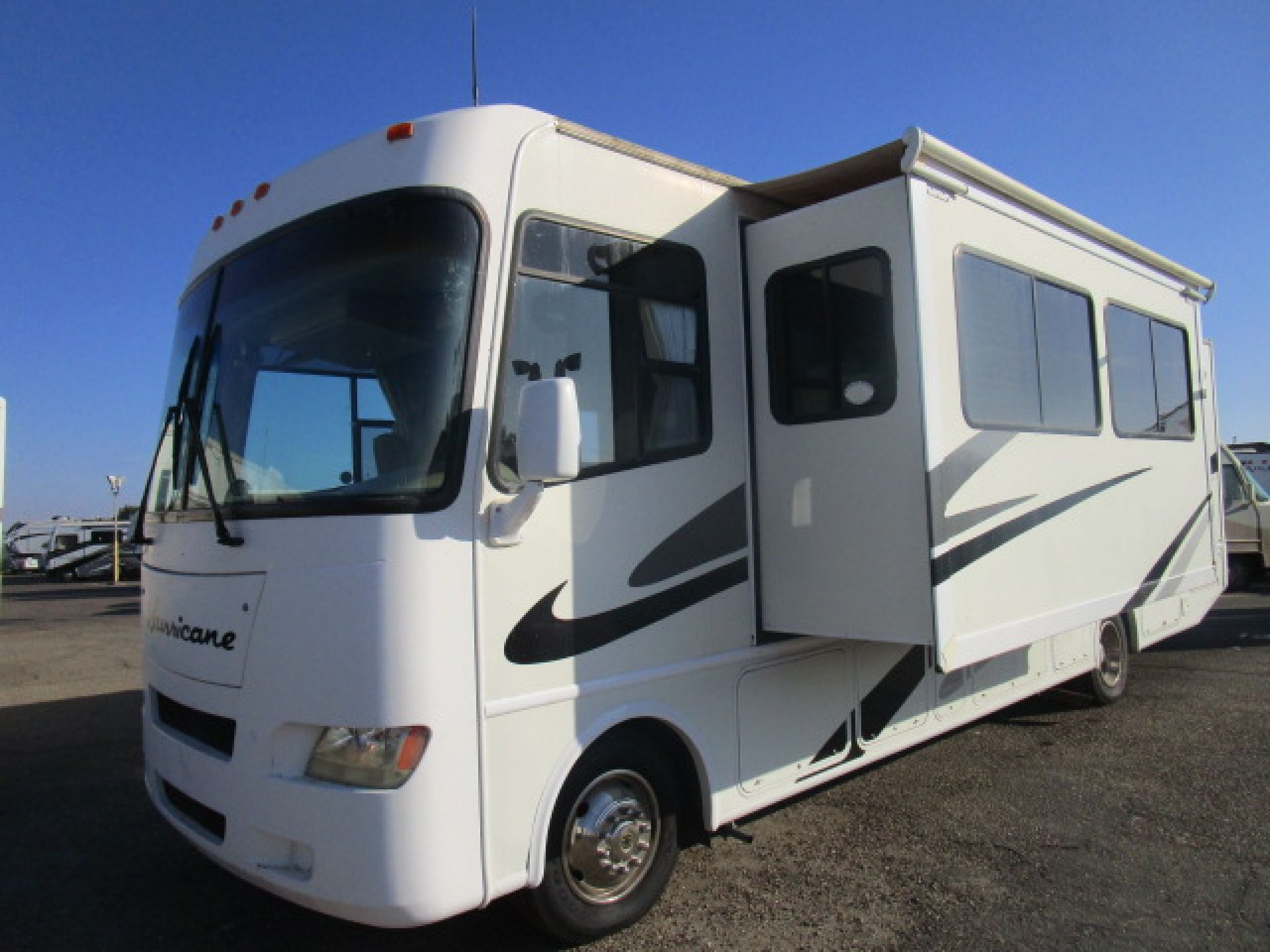 RV for sale: 2006 Four Winds Class A Hurricane motorhome 32' in Lodi ...
