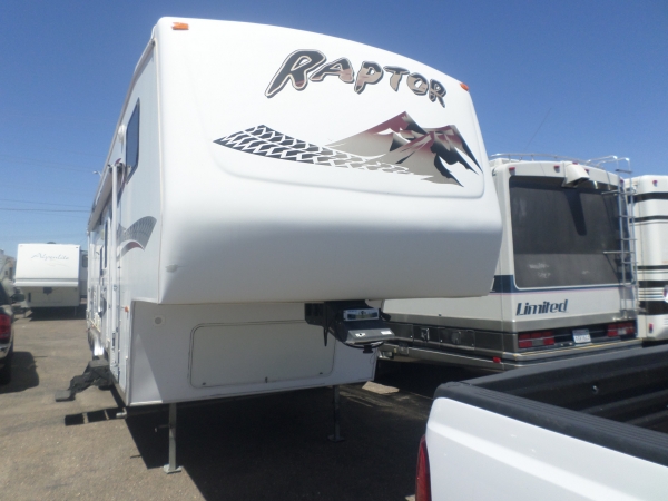 RV for sale: 2006 Keystone Raptor 5th Wheel Toy Hauler 38' in Lodi ...