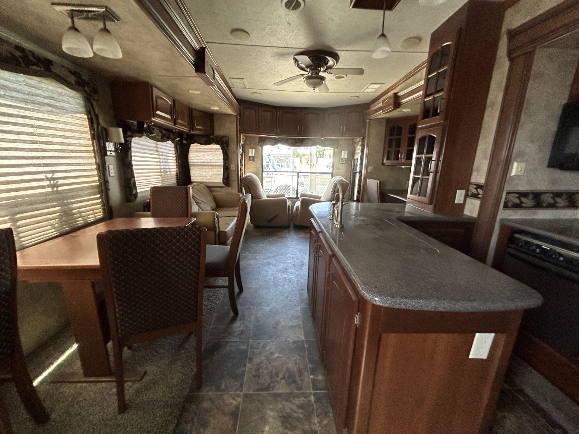 RV for sale: 2011 Keystone Alpine 3450RL 40' in Lodi Stockton CA - Lodi ...
