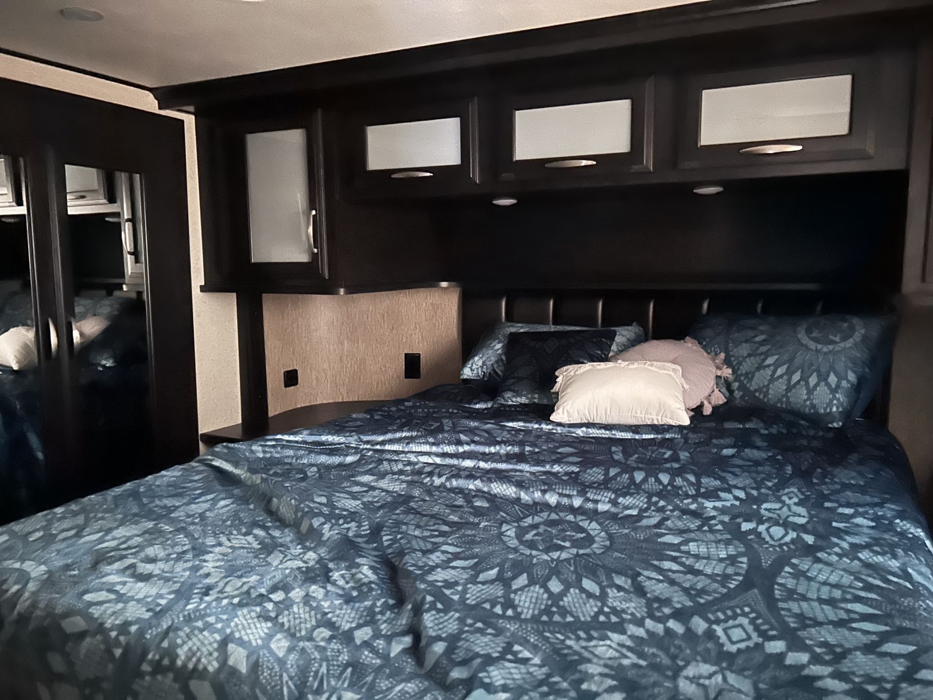 RV for sale: 2017 Grand Design Momentum Class M 350 Toy Hauler 5th ...