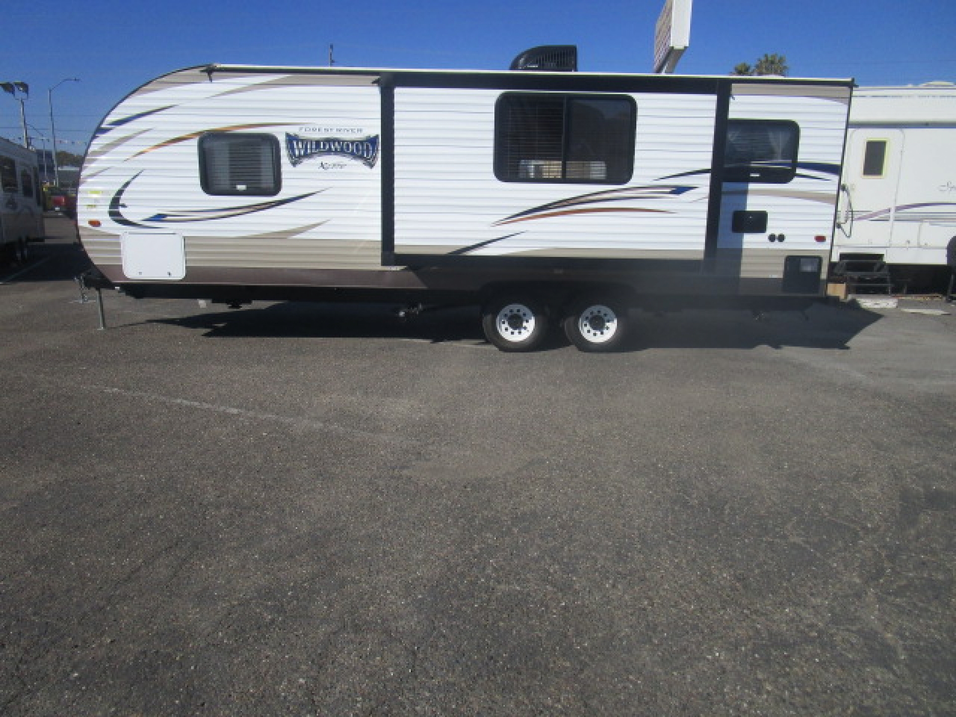 RV for sale: 2018 Forest River X-Lite 28ft Wildwood Model-231RKXL 28 ...