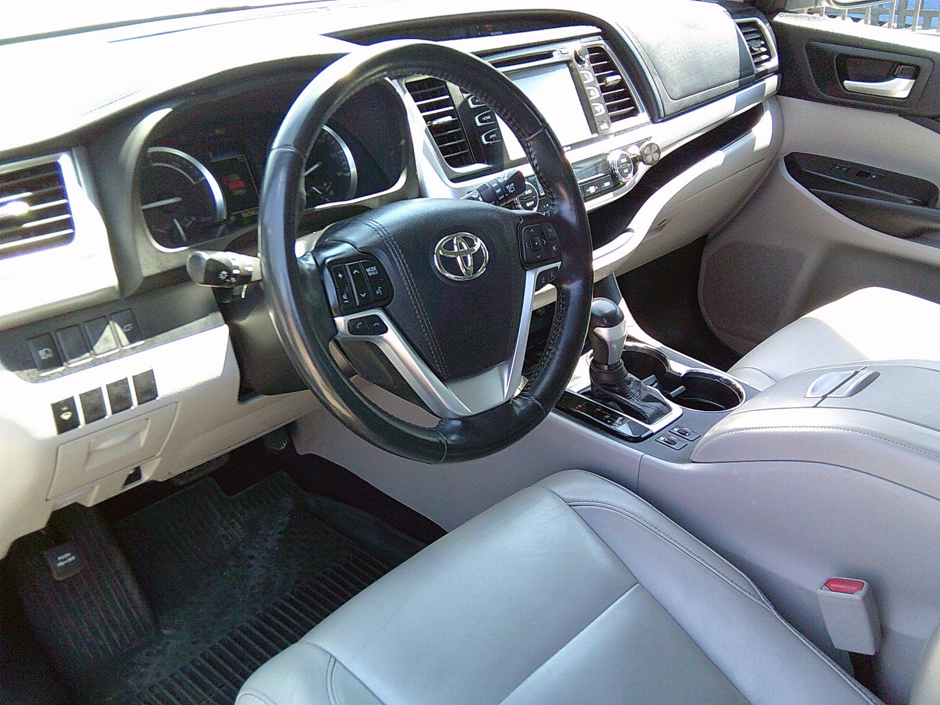 SUV for sale: 2018 Toyota Hybrid Highlander limited XLE in Lodi ...