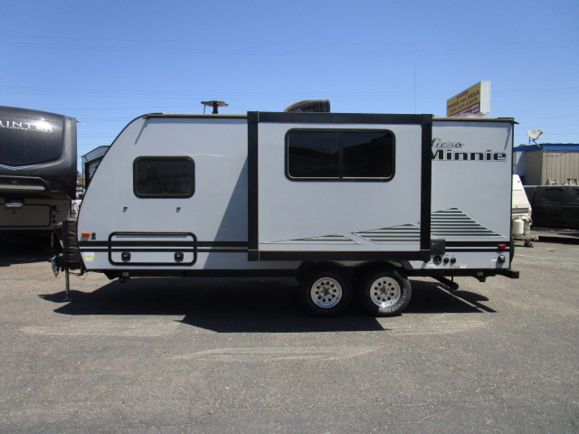 RV for sale: 2001 Winnebago Adventurer Motorhome 35' in Lodi Stockton ...