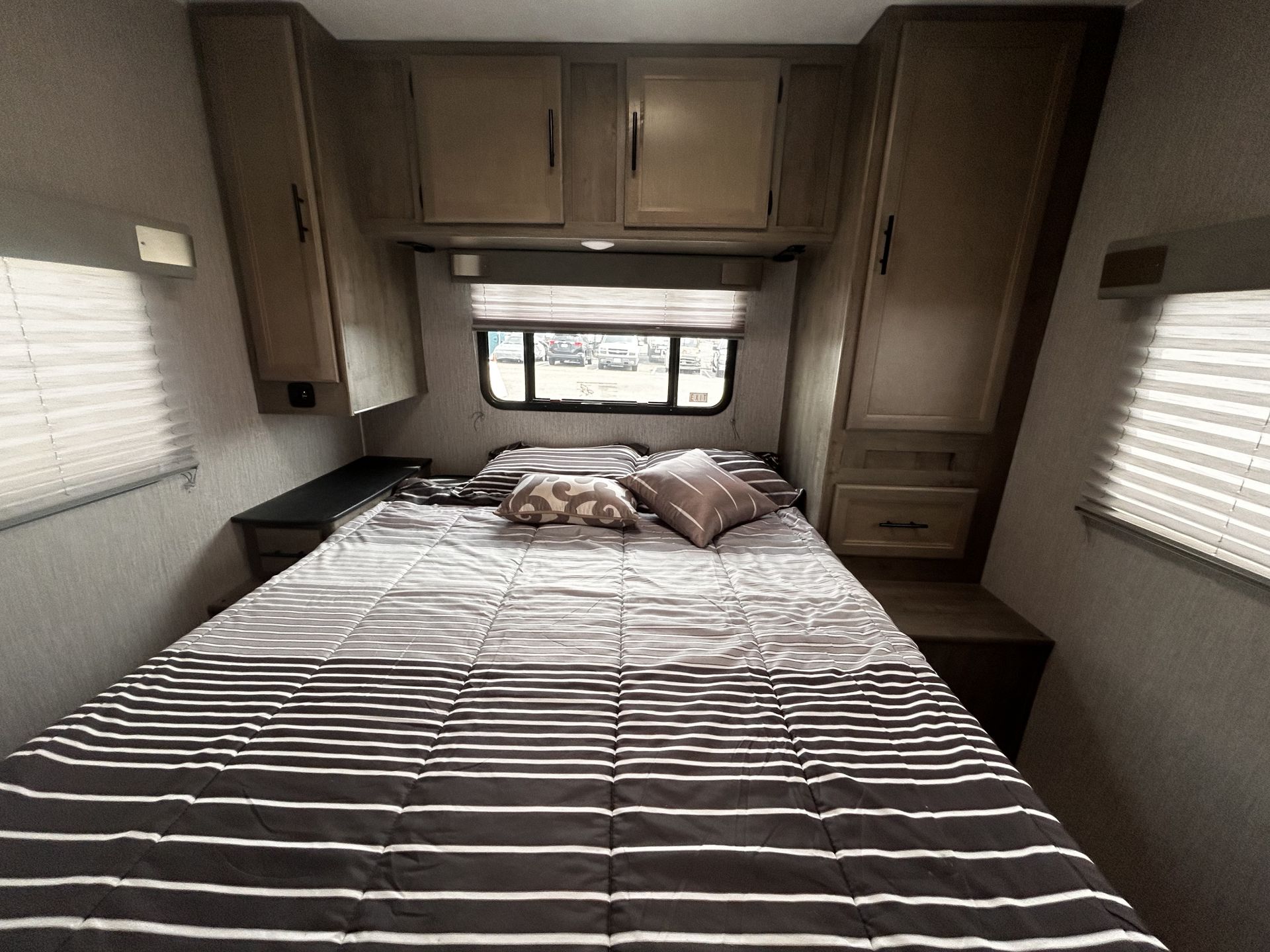 RV for sale: 2021 Coachman Freelander 27QB Class C Motorhome 27' in ...