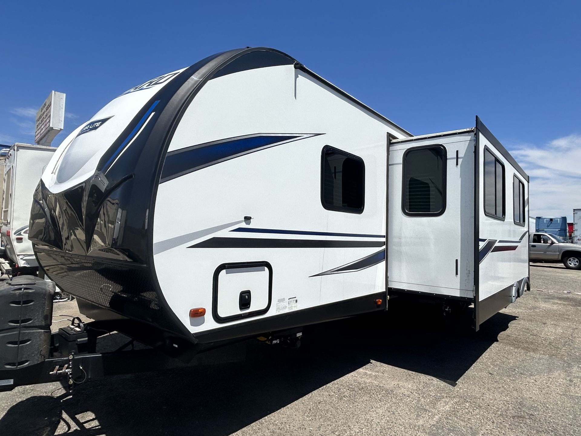 RV for sale: 2021 Heartland Mallard Ultra Lite 1DM32 Travel Trailer 32 ...