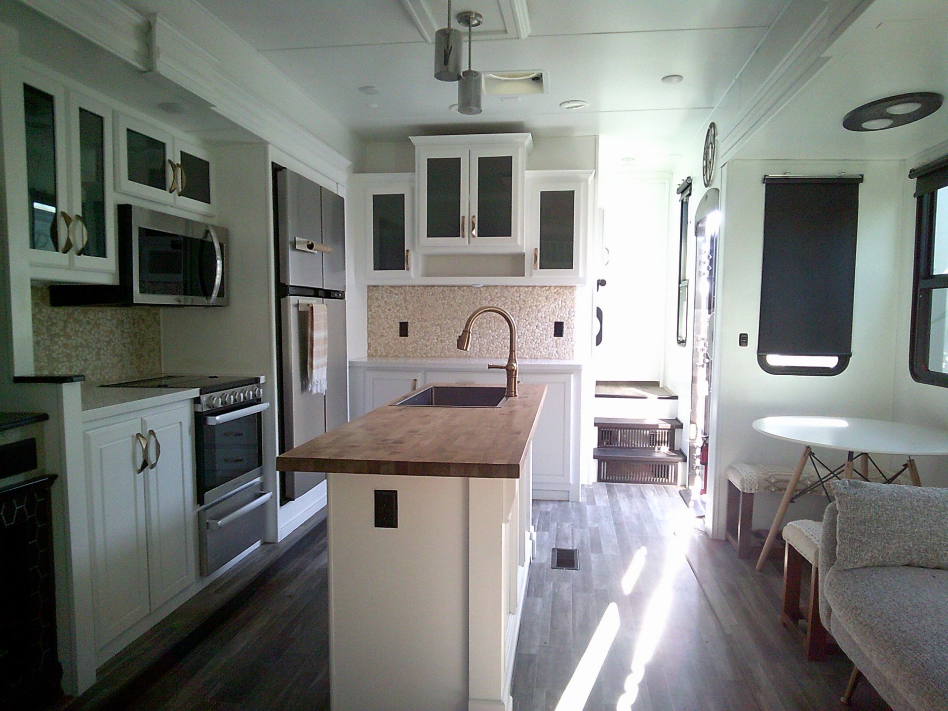 RV for sale: 2021 Keystone 5th wheel Avalanche Trailer 39' in Lodi ...