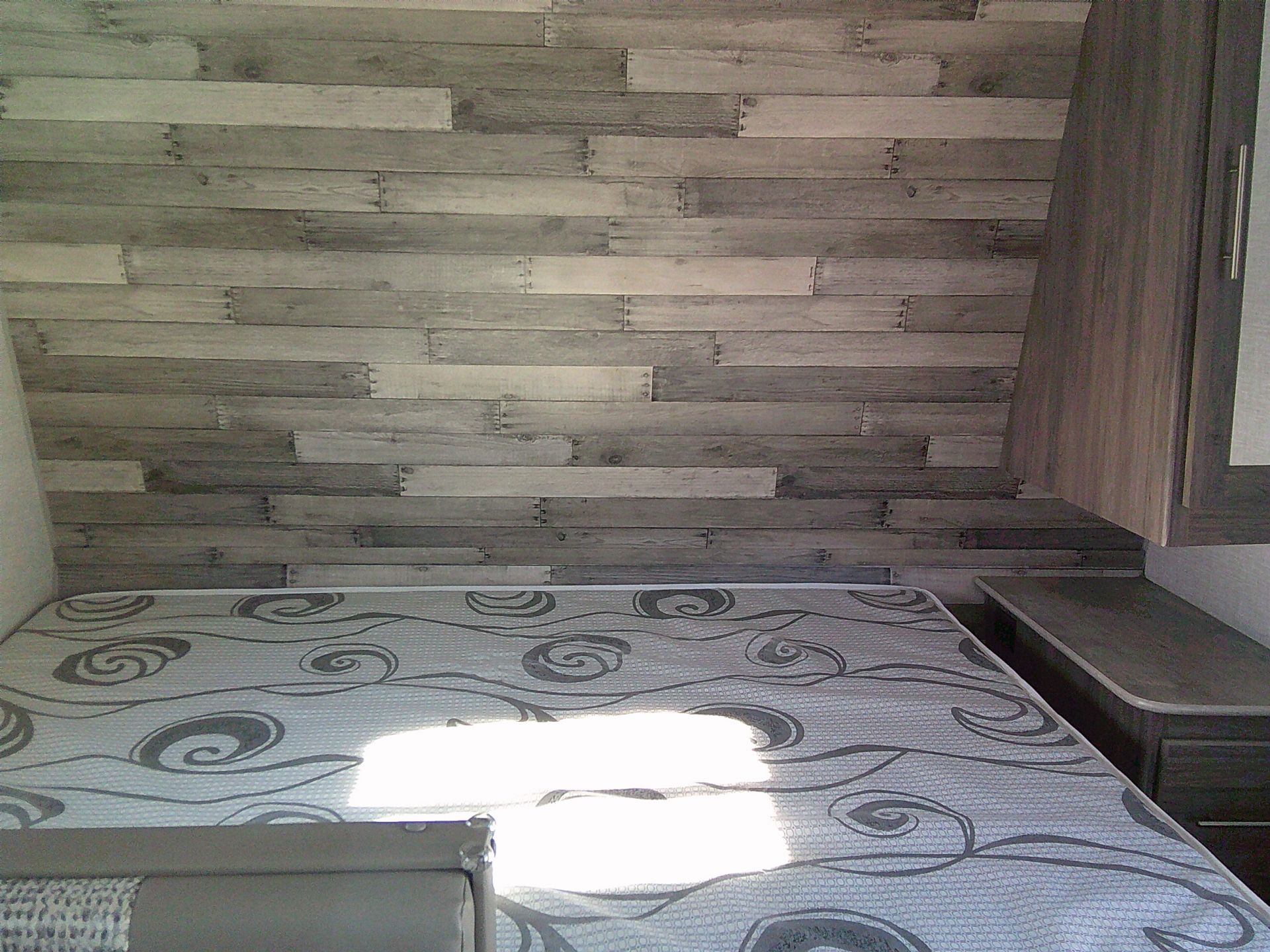 RV for sale: 2021 Keystone Crossroads Zinger Lite 18RK Travel Trailer ...