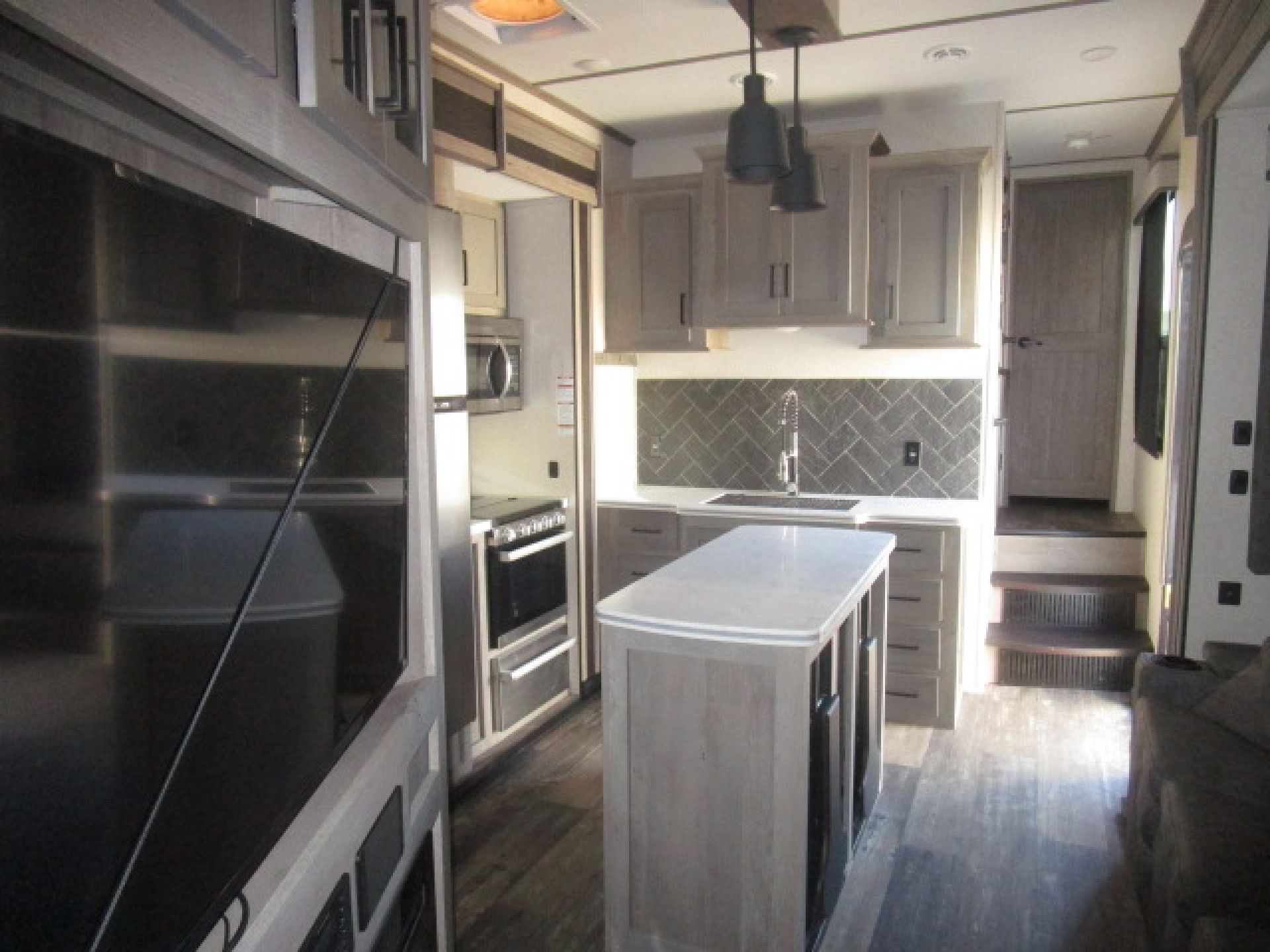 RV for sale: 2021 Keystone Raptor 356 Toy Hauler RP39621 39' in Lodi ...