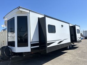 RV for sale: 2020 Hampton Crossroads 372 FDB Park Model Travel Trailer ...