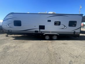 RV for sale: 2017 Forest River Coachman Cat26th Toy Hauler 27' in Lodi ...